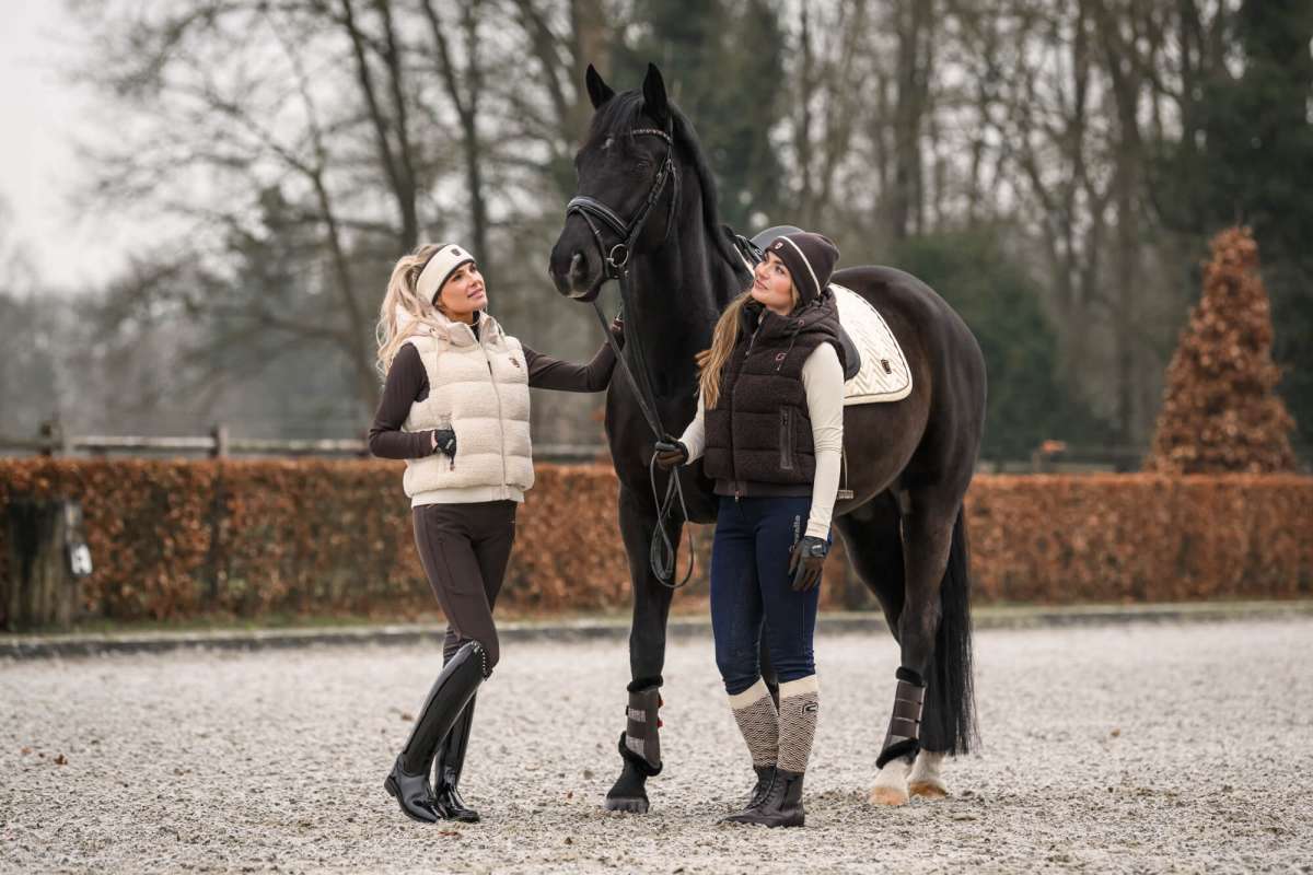 Cavallo Women's Knitted Beanie CAVALLOTUS Premium FW25 | FUNDIS Equestrian